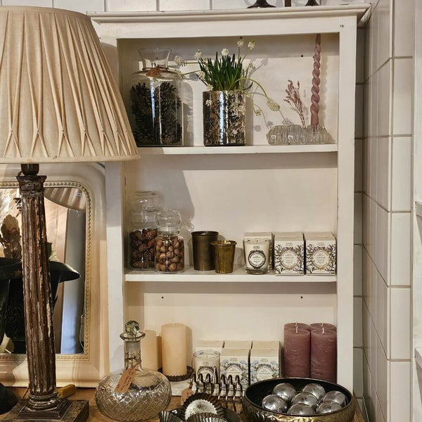 Møbler | Nye & Genbrug | Industriel & Romantisk – Aastedgaard.dk